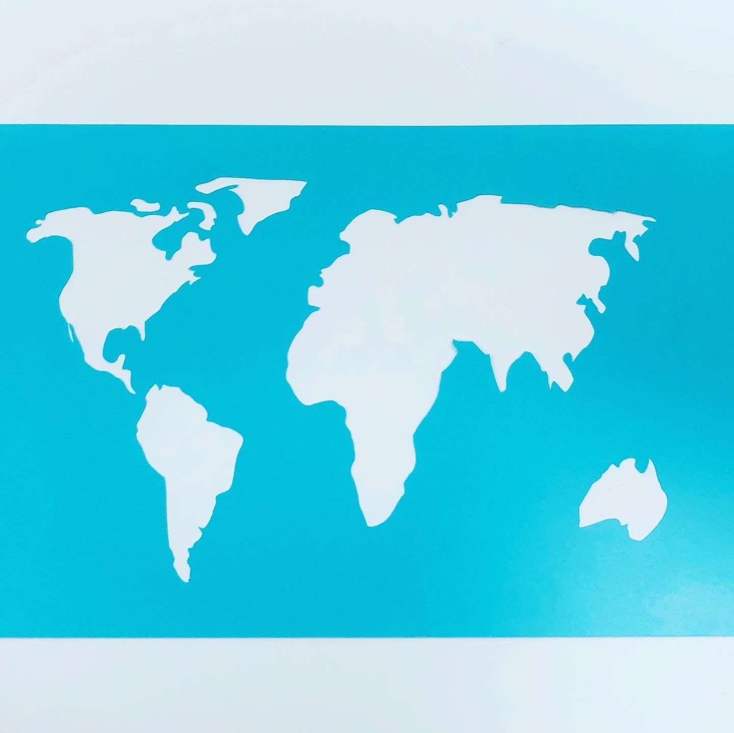 World Map Stencil - Bake Your Cakes